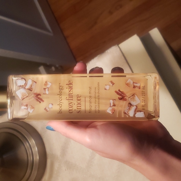 Bodycology | Bath & Body | Marshmallows Chocolate Scent Cozy Fireside ...